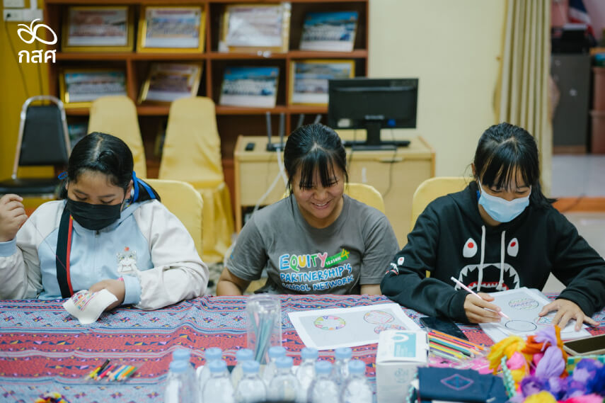 ชุดกล่องของขวัญ ‘DOYI’ รวมความภาคภูมิใจ จากชุมชนดอยช้าง | กสศ.